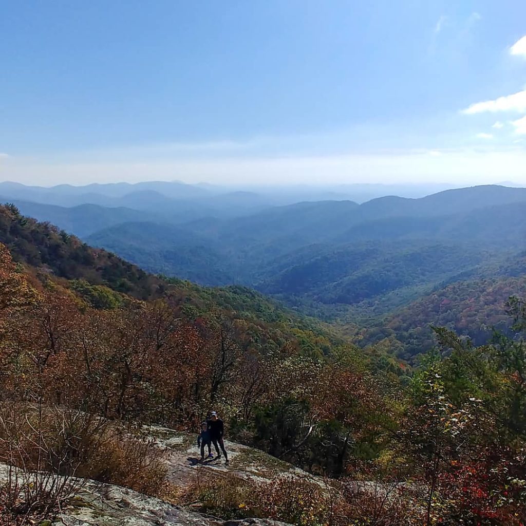 Where to See the Most Colorful Fall Foliage Near Helen - The Hobson ...